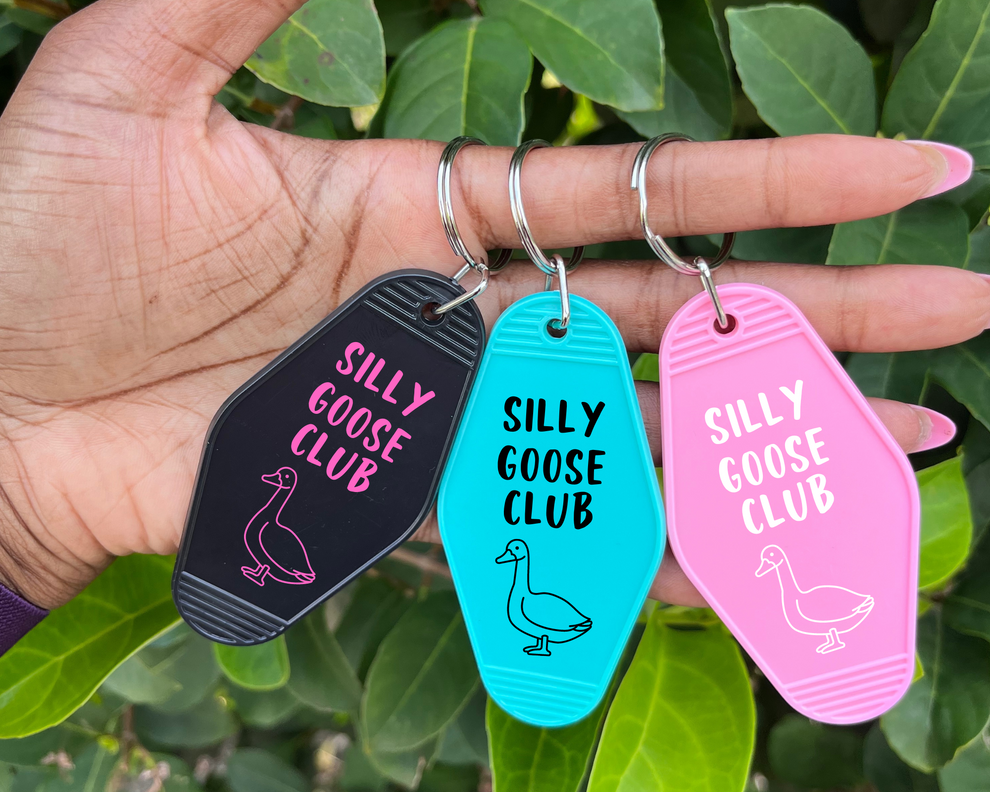 Silly Goose Club Keychain – The Glam Thangz